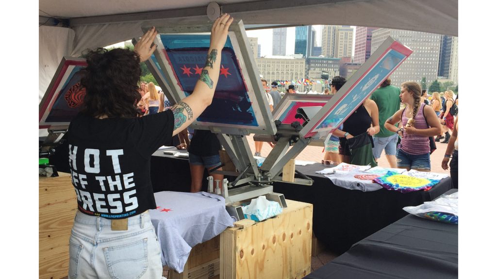 Live Screen Printing in Chicago | Event and Onsite Screen Printing ...